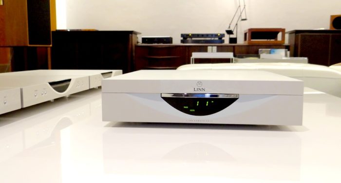 夏はオーディオ機器の整備シーズン？ 現在30台以上を整備中