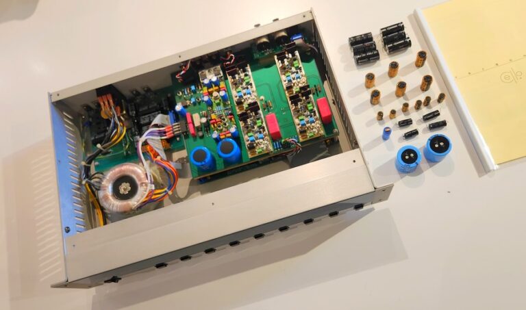 中古CDプレイヤー SACDプレイヤー CDトランスポート D/Aコンバーター