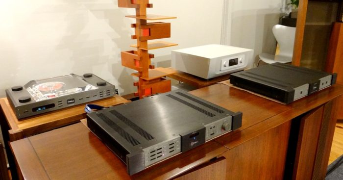 さあヴィンテージ・ハイエンド・パワーアンプの世界へ。