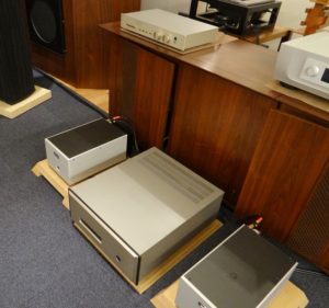 FM Acoustics FM611 中古パワーアンプ FMアコースティクス