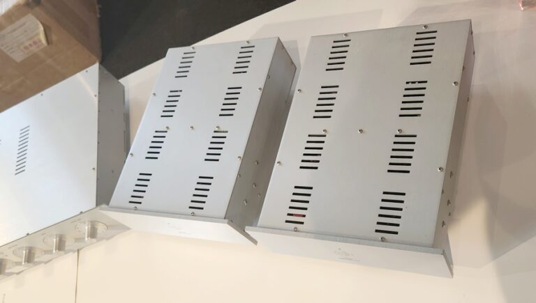 cello Encore 1MΩ プリアンプとMONOパワーアンプ入荷！中古チェロアンプ