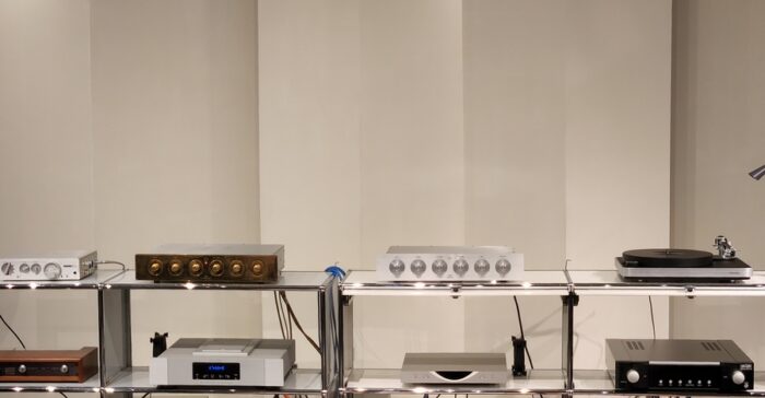 CELLO ENCORE 1MΩ プリアンプ、2セットのListen View